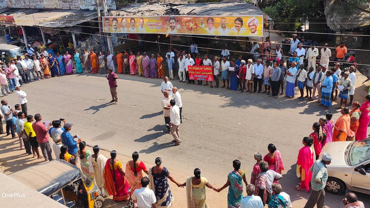 Residents demand completion of Anakapalli-Atchutapuram road project ...