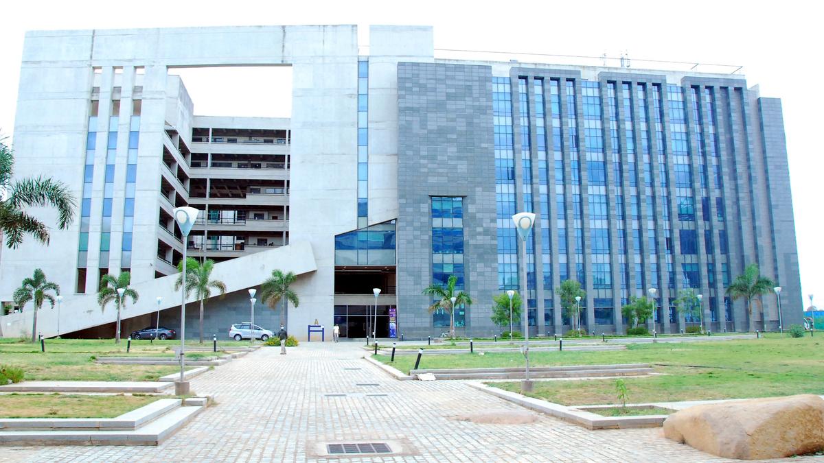 IITH announces certificate program on Future Wireless Communication ...