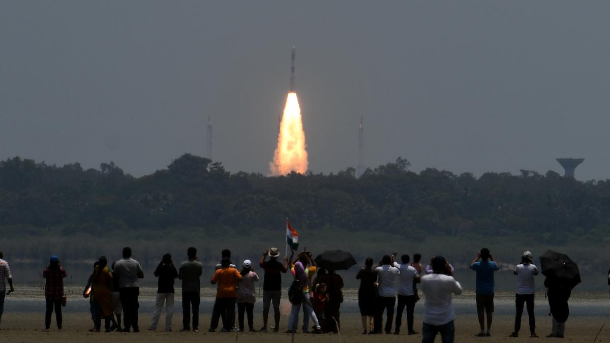 Aditya-L1 launch updates | India’s maiden solar observatory begins its ...