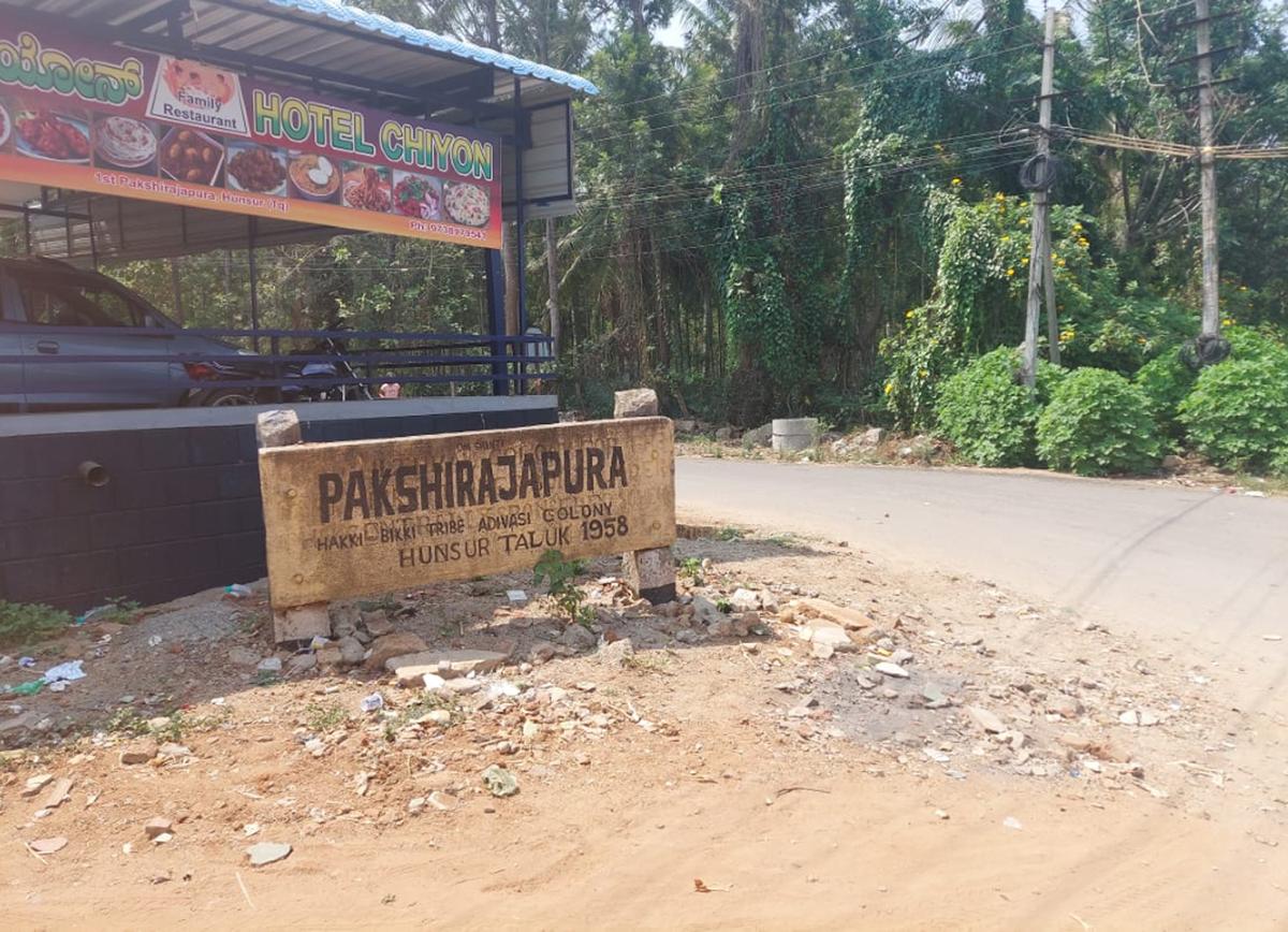 As evacuation begins, relatives of Hakki-Pikki tribes stuck in Sudan ...