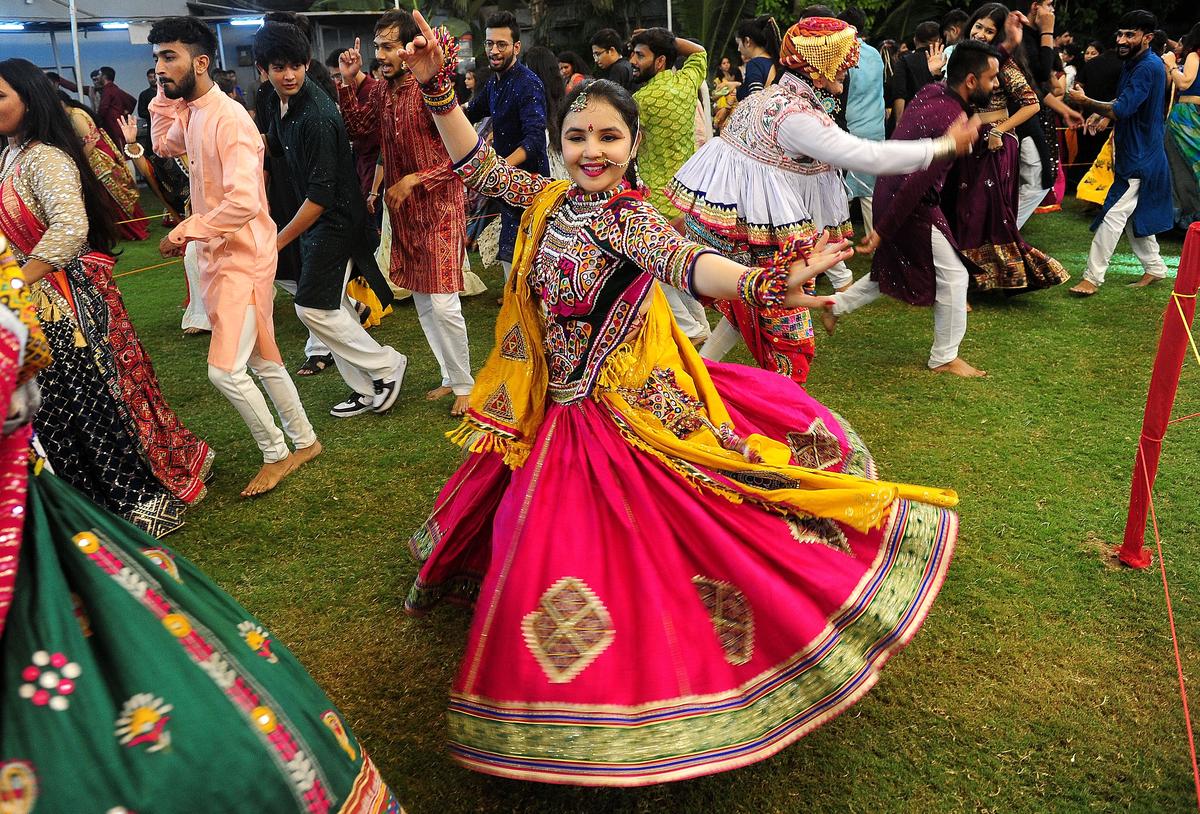 Jerry Pinto reviews The Gujaratis — A Portrait of a Community by Salil ...