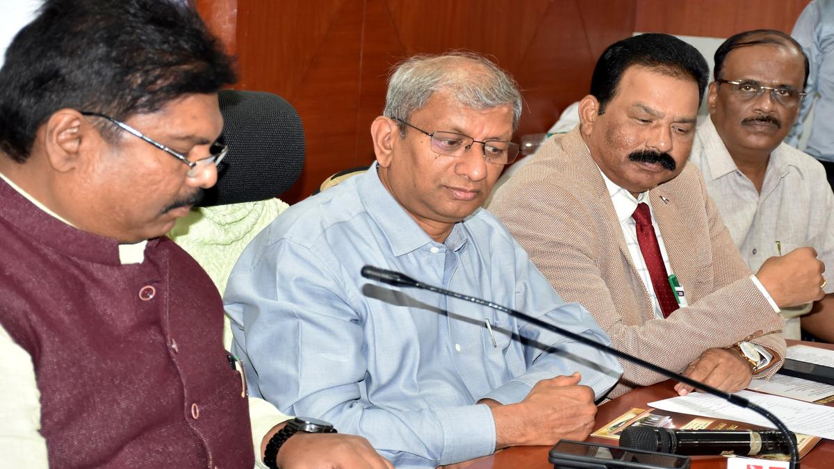 KSOU convocation on Monday, women outshine men - The Hindu