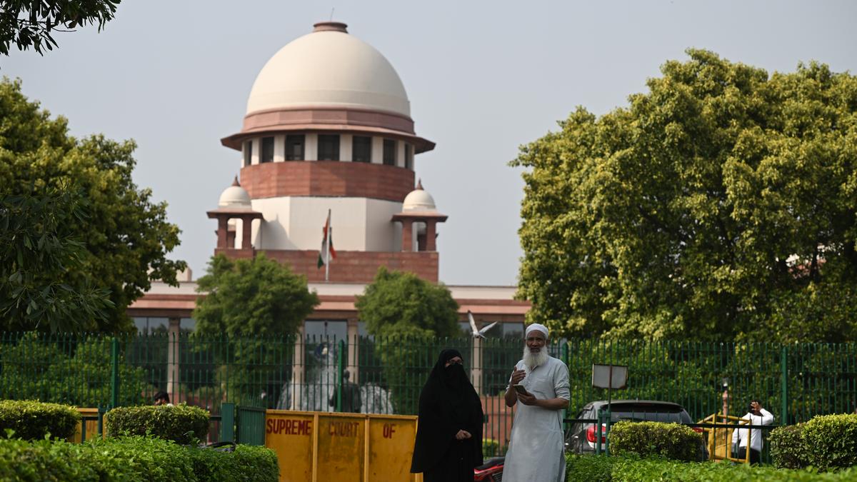 Supreme Court stays ‘arbitrary’ waqf changes but upholds Act - The Hindu