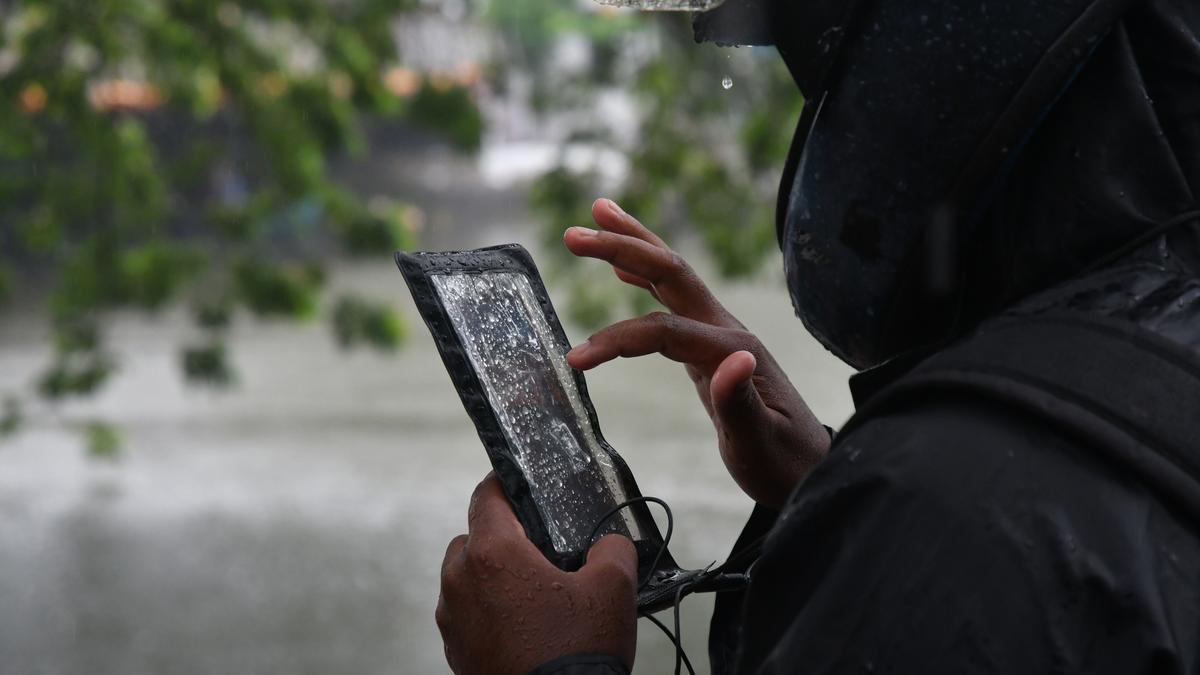 Consumer rights panel in Kerala asks banks to put out service ...