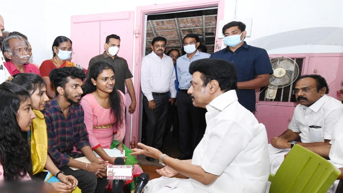 Stalin visits students who returned from Ukraine - The Hindu