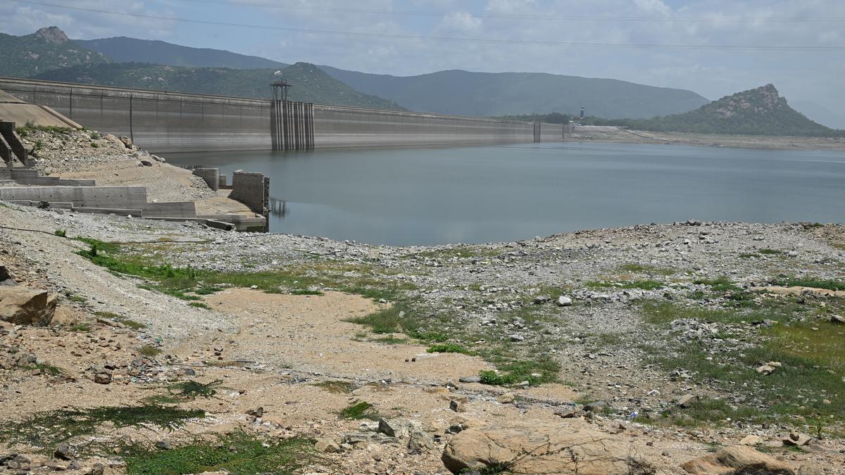 After 5 years, Mettur dam misses its customary date of water release ...