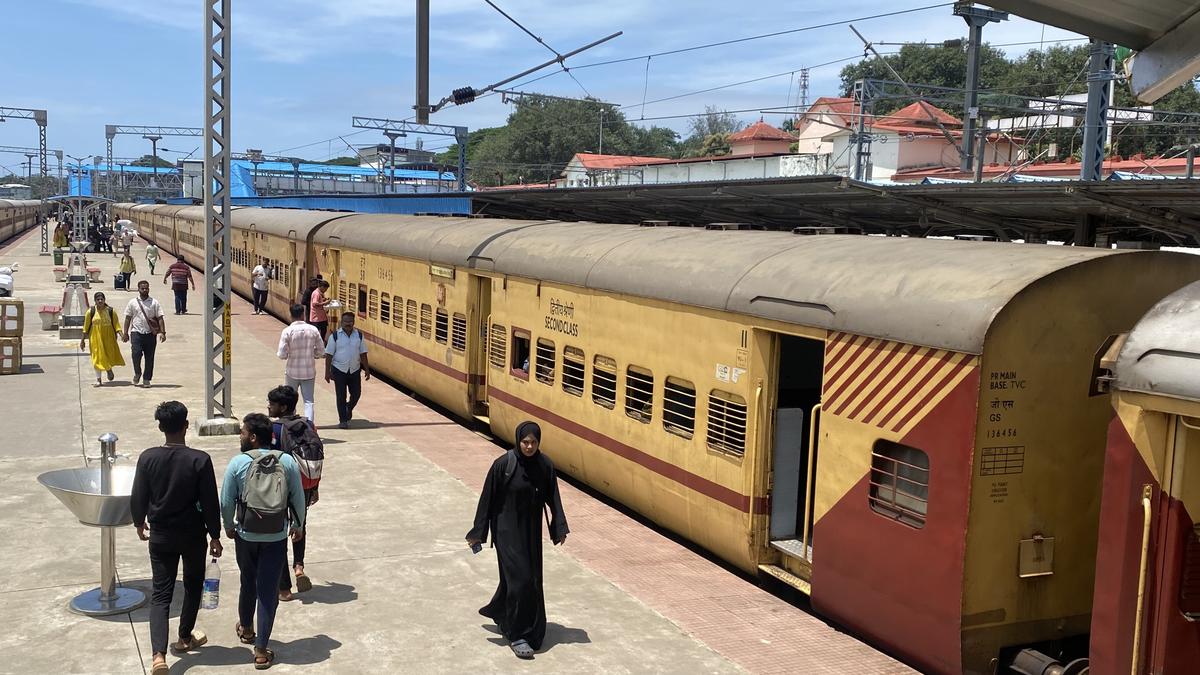 Ceiling of AC coach in Matsyagandha Express falls down - The Hindu