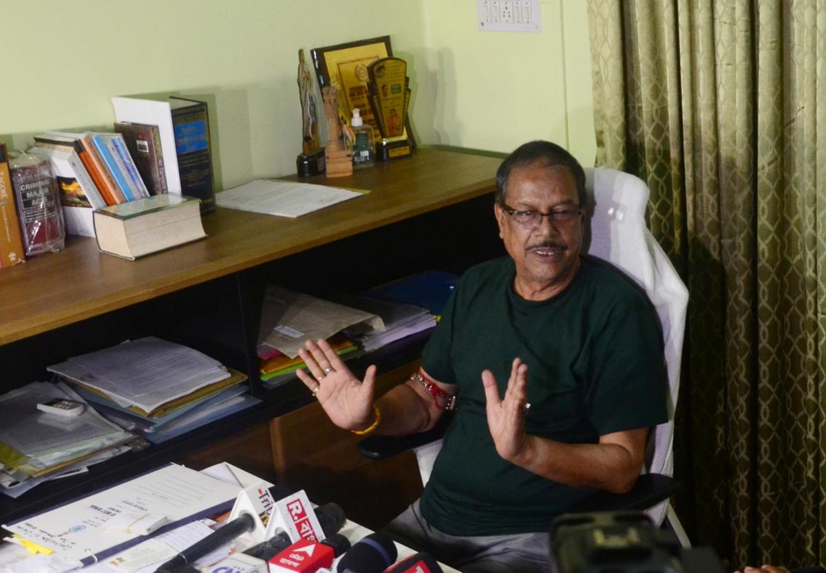 CBI searches West Bengal Law Minister’s residences in coal pilferage scam - The Hindu