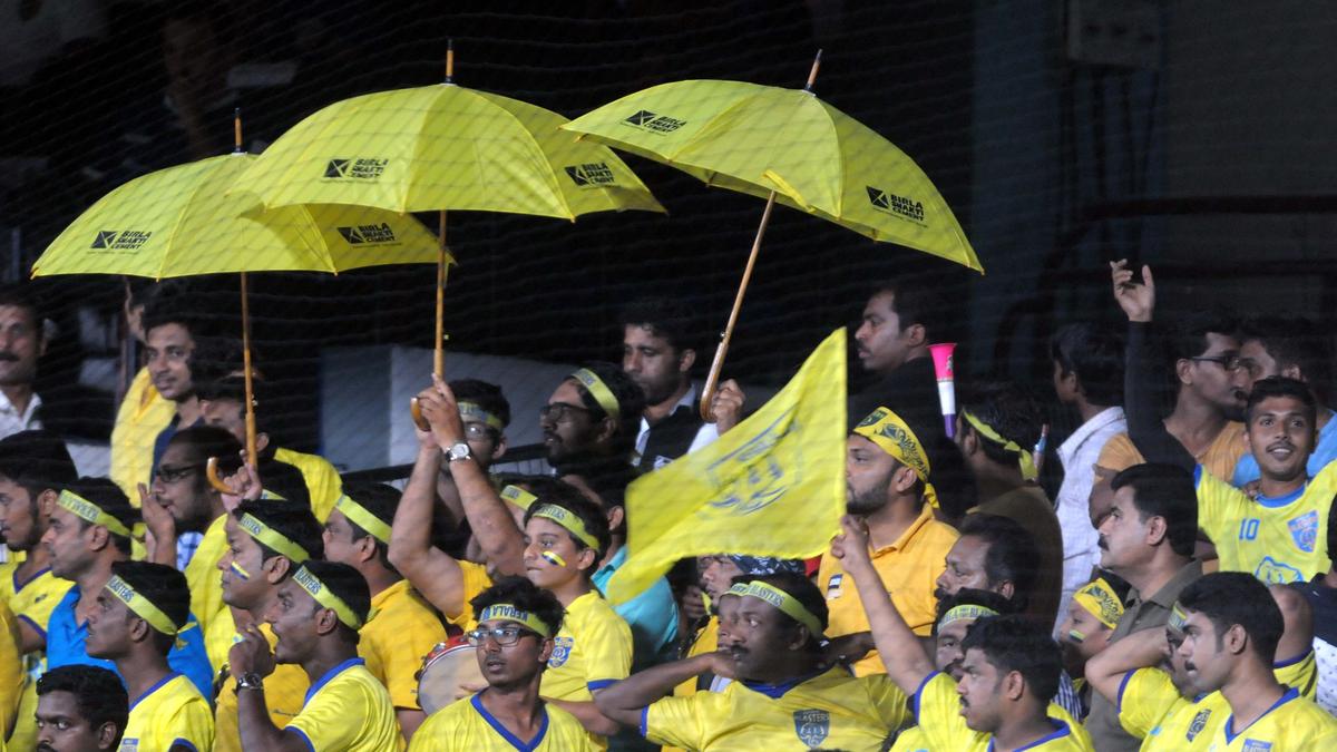 Blasters’ fans to paint Goan stadium yellow for ISL final - The Hindu
