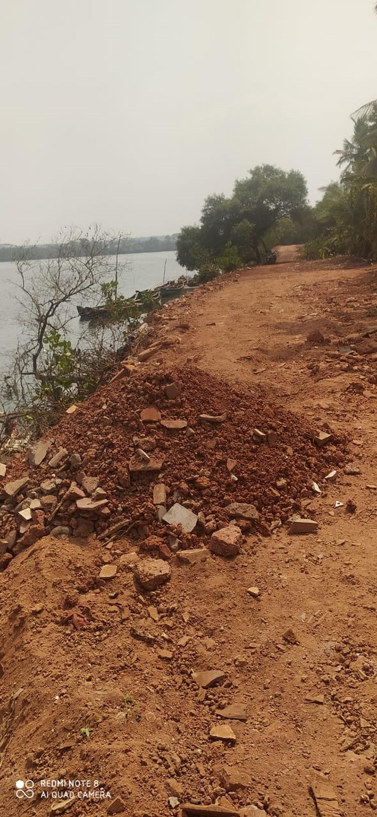 Massive encroachment of Valapattanam riverbank sparks environmental ...