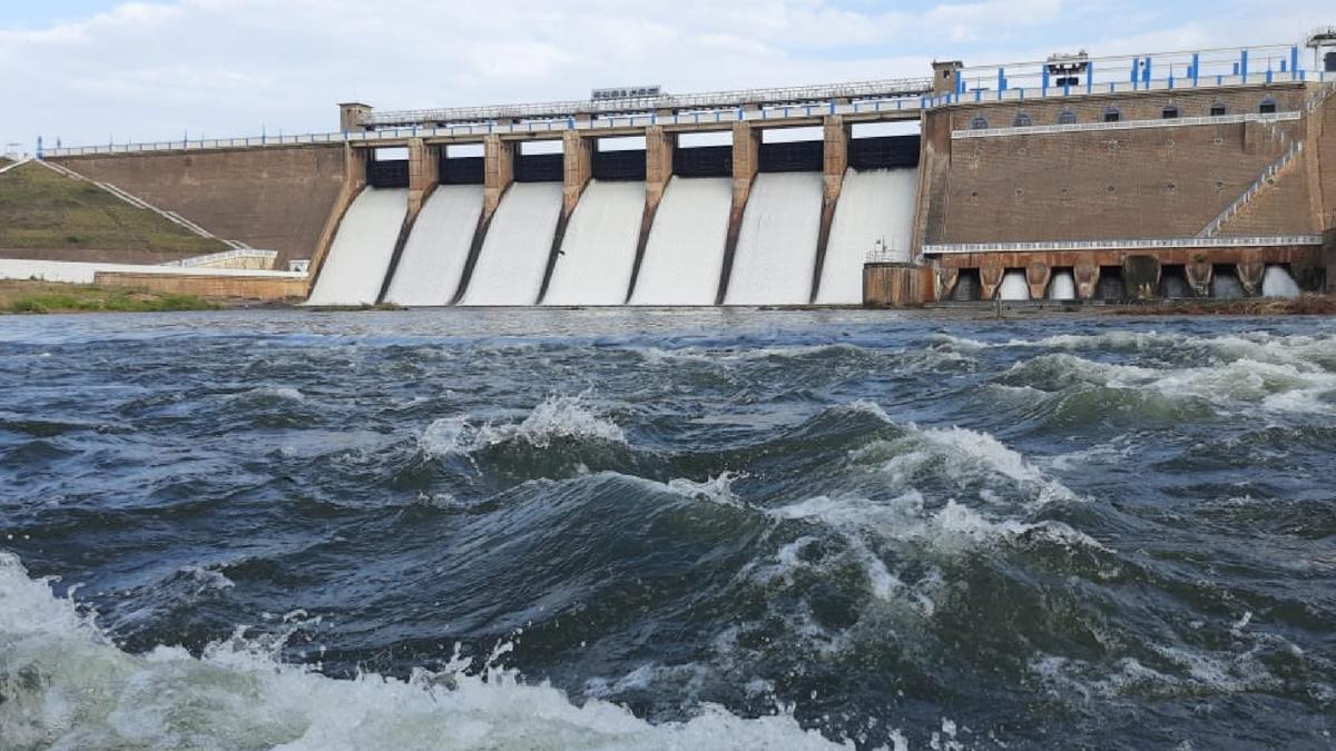 Water from Vaigai dam released for Sivaganga district - The Hindu