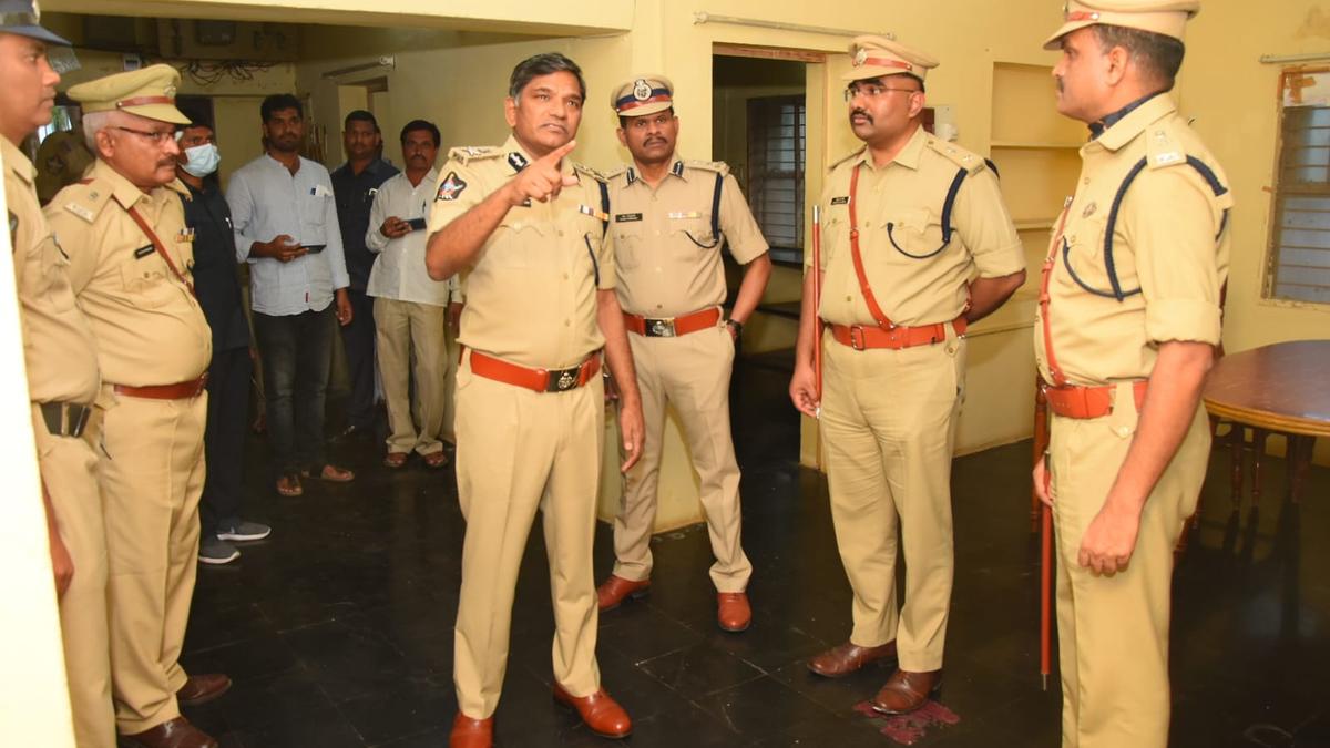 Need for improving infra at police stations in new districts: Andhra ...
