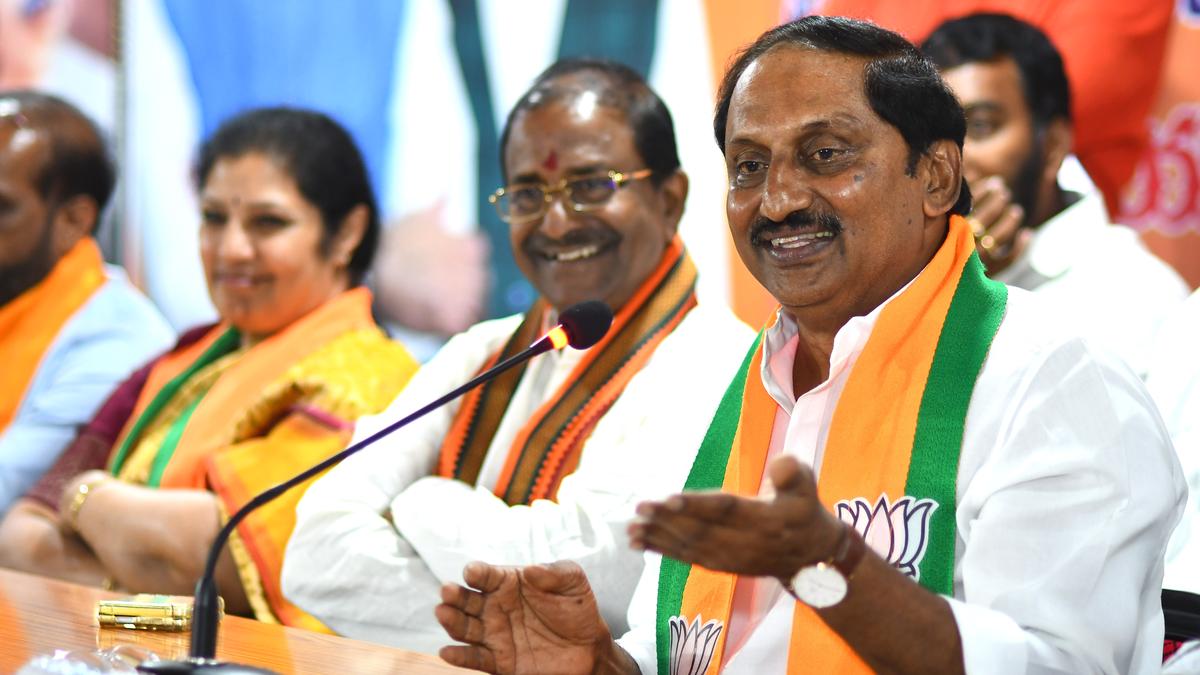 Andhra Pradesh government should approach Centre with issues in proper ...