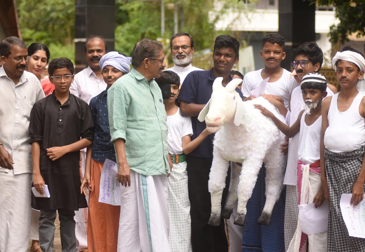 Call to include Basheer’s works in school syllabus - The Hindu