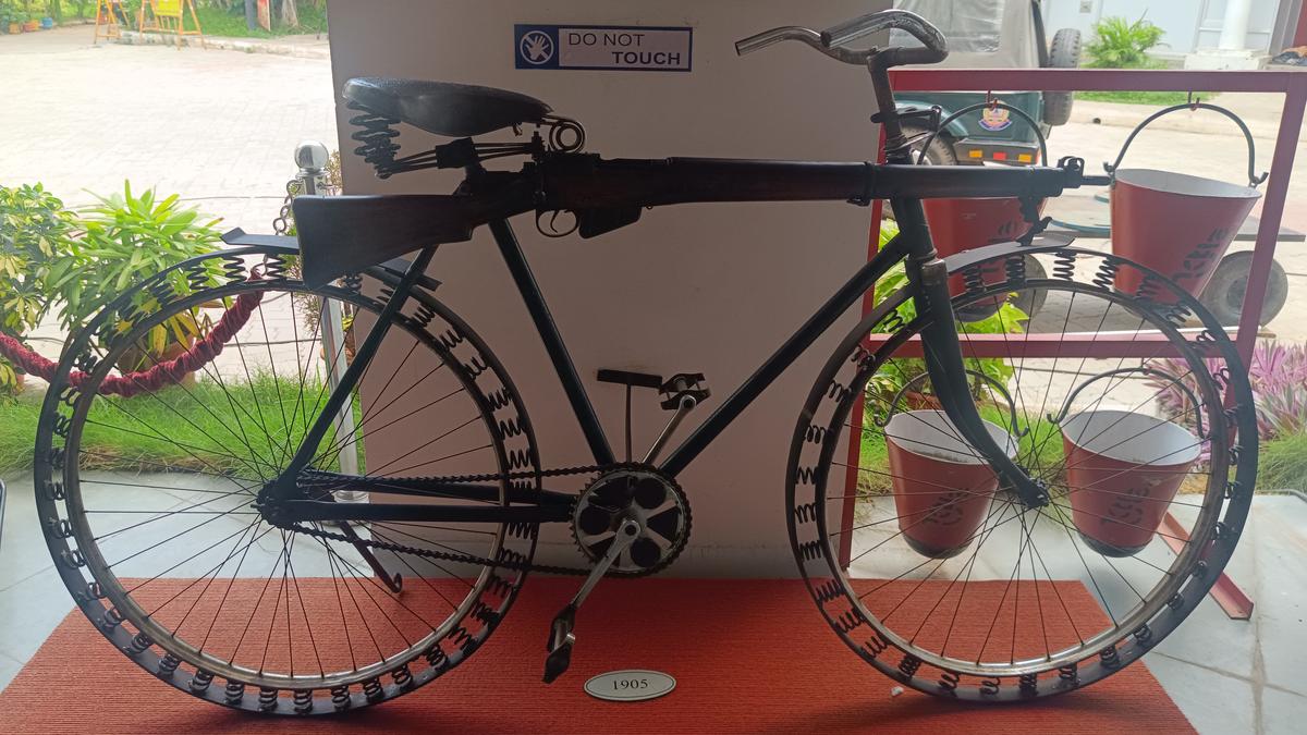 Madras Day | From foot patrol to a modern fleet of cars, police ...