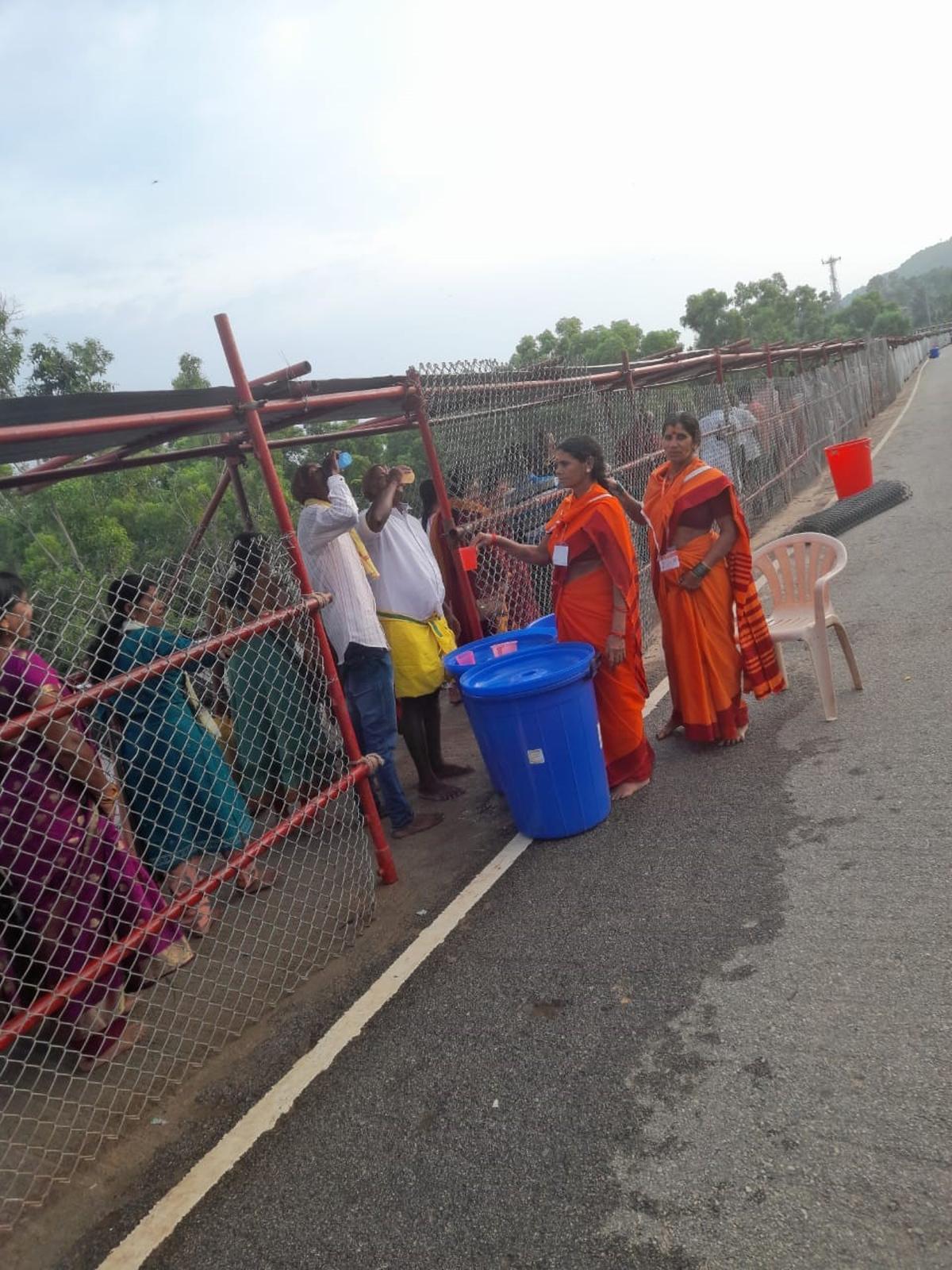 Devotees wait for over 30 hours for darshan at Tirumala temple - The Hindu