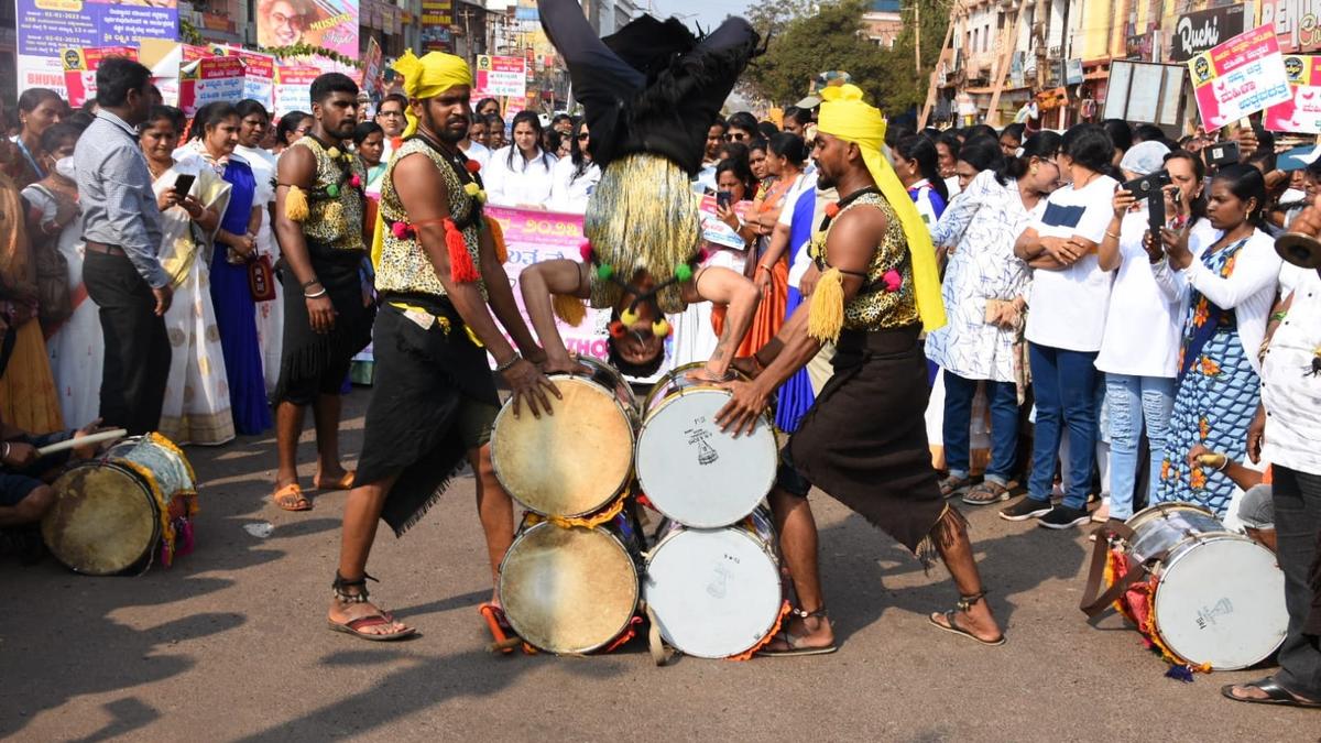 Dollu Kunita, Lambani dance catch the eye during Bidar Utsav walkathon ...