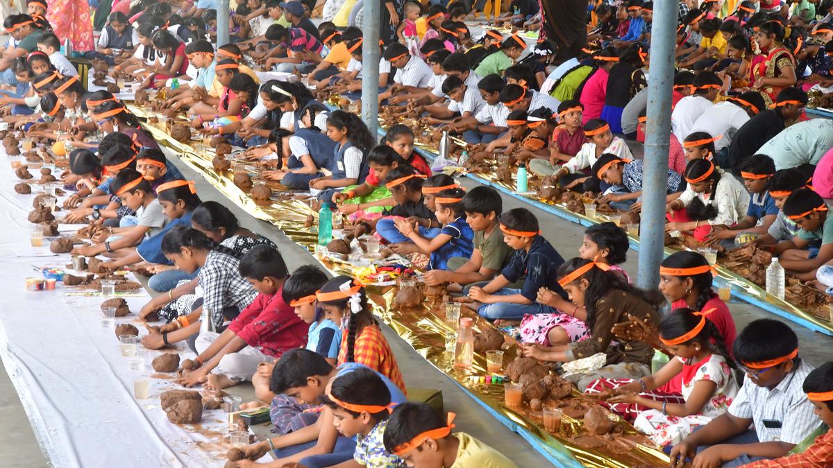 Students take part in clay Ganesh idol- making competition - The Hindu