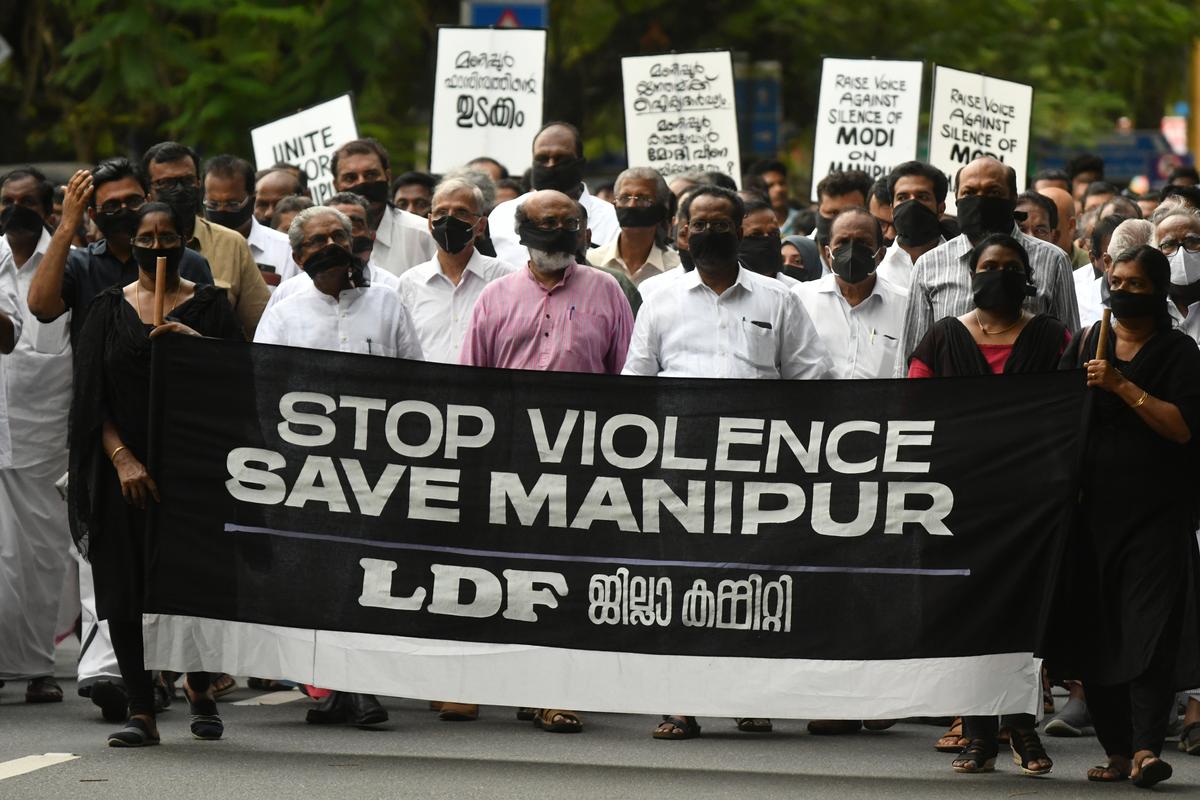 LDF holds massive rally in Kochi in solidarity with people of Manipur ...
