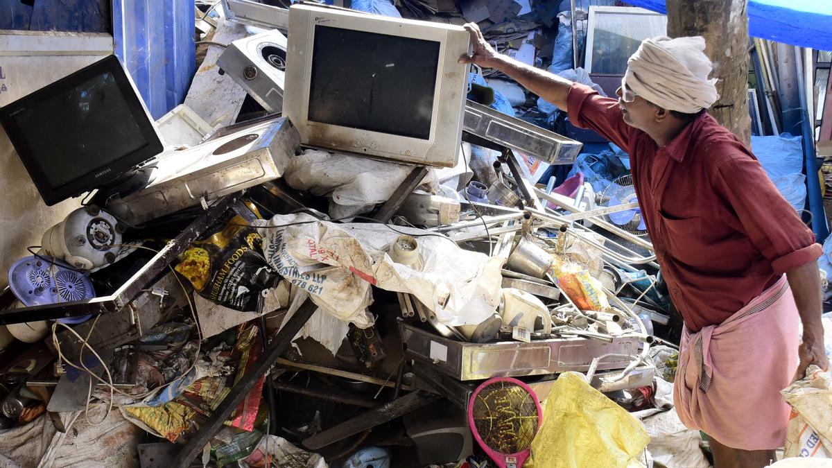 Reckless dumping of e-waste continues as Kozhikode lacks system to ...