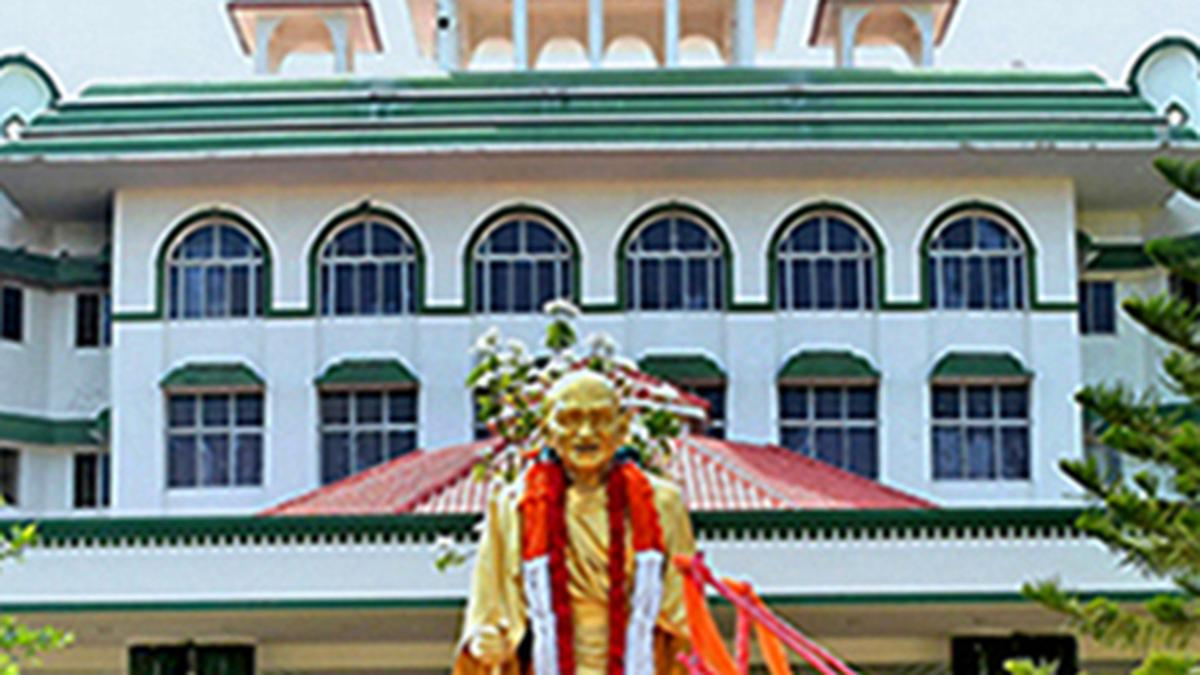 HC warns of contempt proceedings against hostile witness Swathi in ...