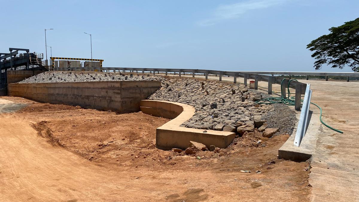 With Harekala-Adyar dam-cum-bridge complete, people demand its opening ...