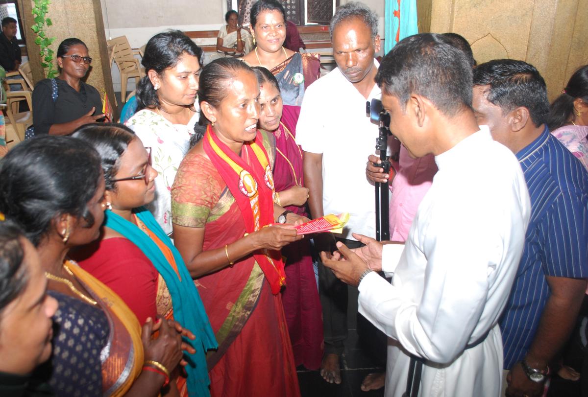 Erode (East) bypoll 2025: Candidates make final push for votes as ...