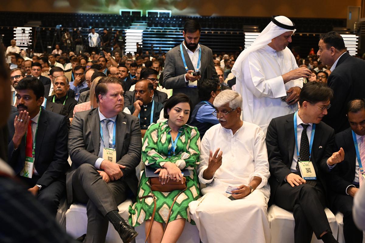 Invest Kerala Global Summit: Kerala CM Pinarayi Vijayan promises to cut red tape - The Hindu