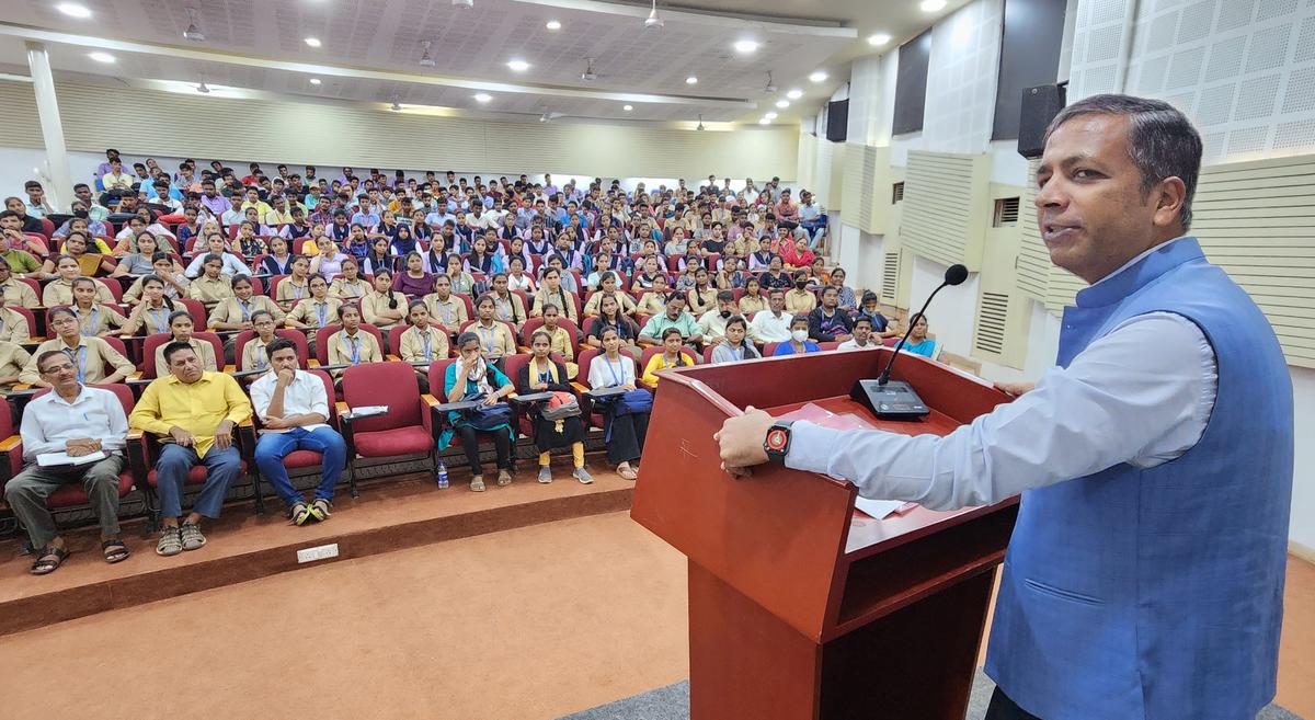 Go beyond your textbooks, Raman Gupta tells students - The Hindu