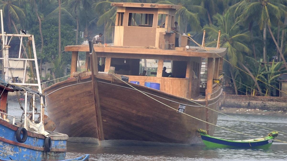 Beypore boat to figure in project report for Swadesh Darshan project ...