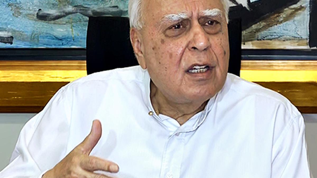 Kapil Sibal elected Supreme Court Bar Association president - The Hindu