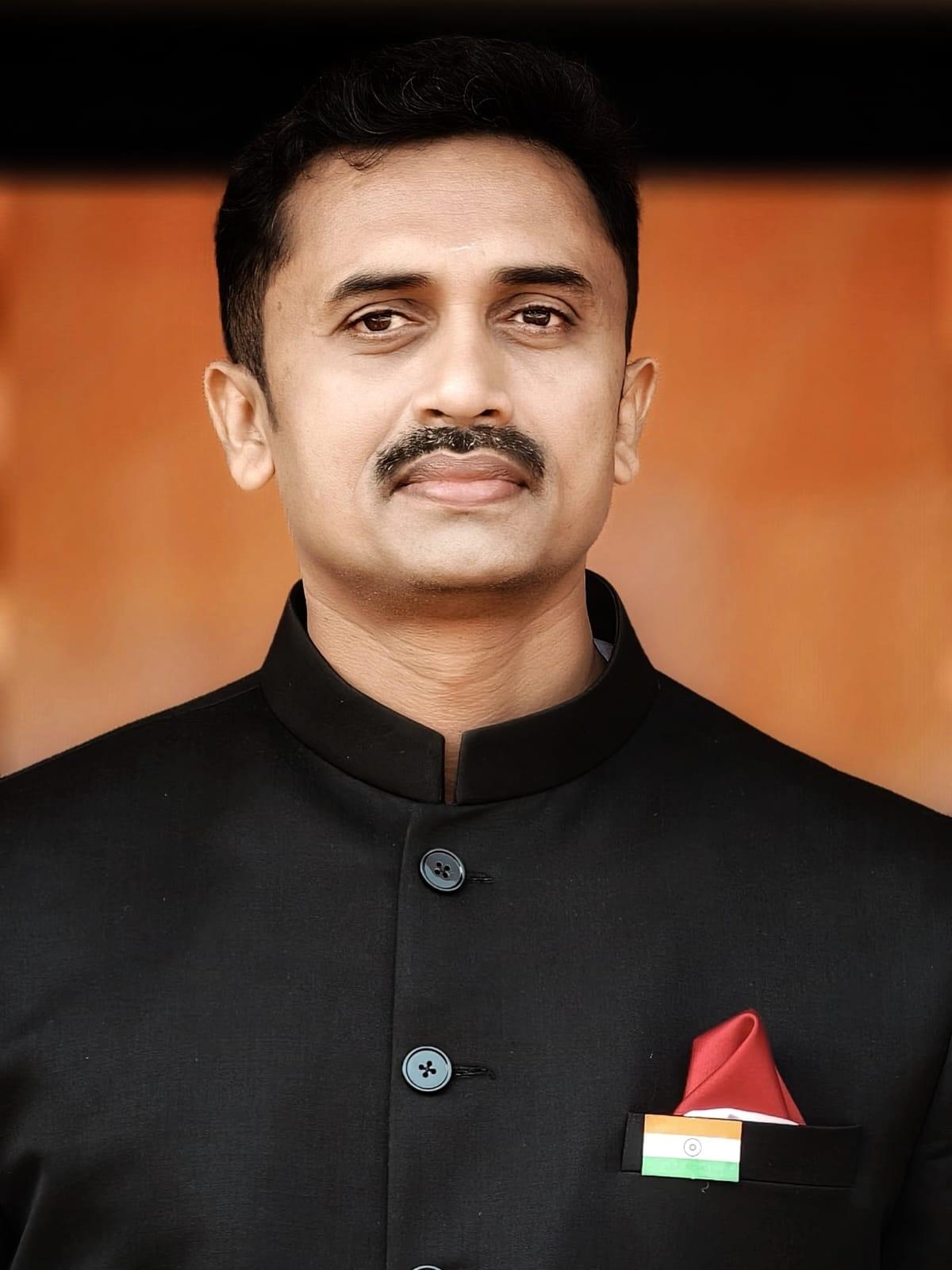 Container Hospitals are being established to find a solution to Doli problems: Collector Shyam ...