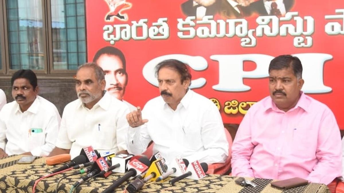 ‘Vizag shift’ plan is a diversion tactic, says CPI leader - The Hindu