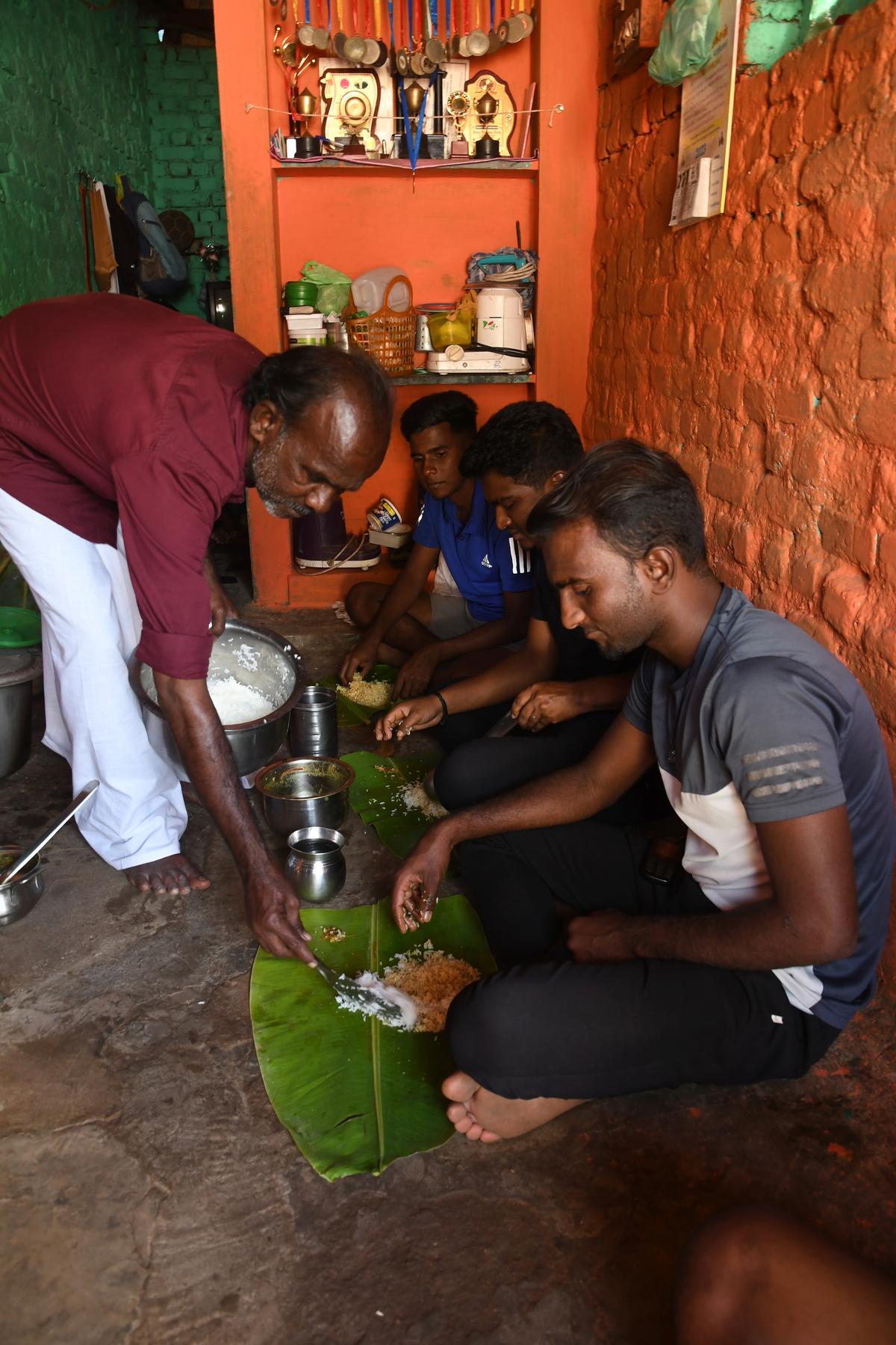 In the land of the raging bull: Alanganallur on the day of jallikattu ...