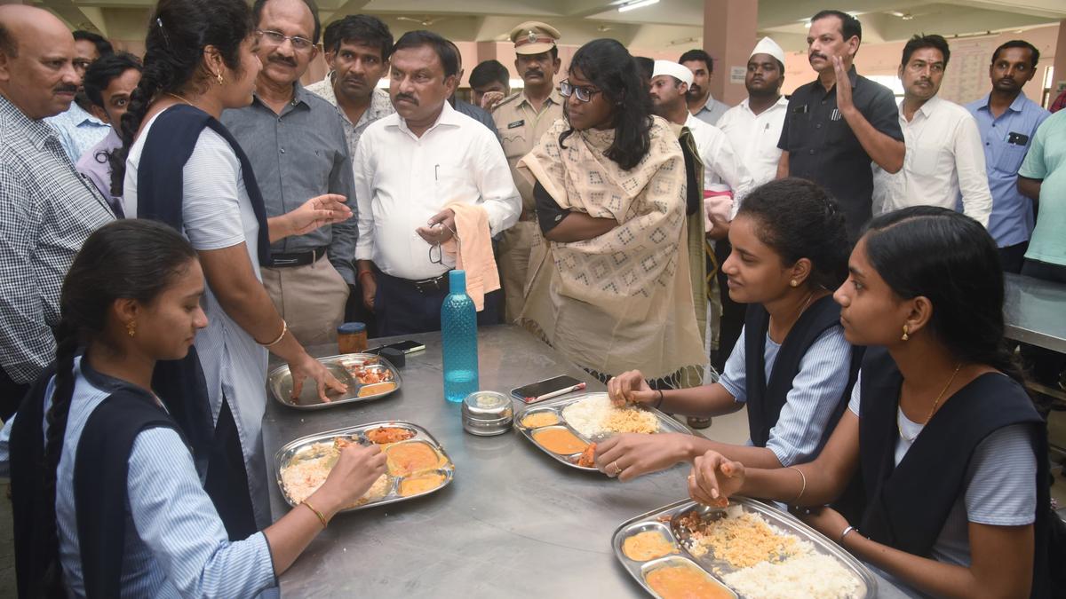 Officials inspect RGUKT Nuzvid IIIT campus amid complaints over poor ...