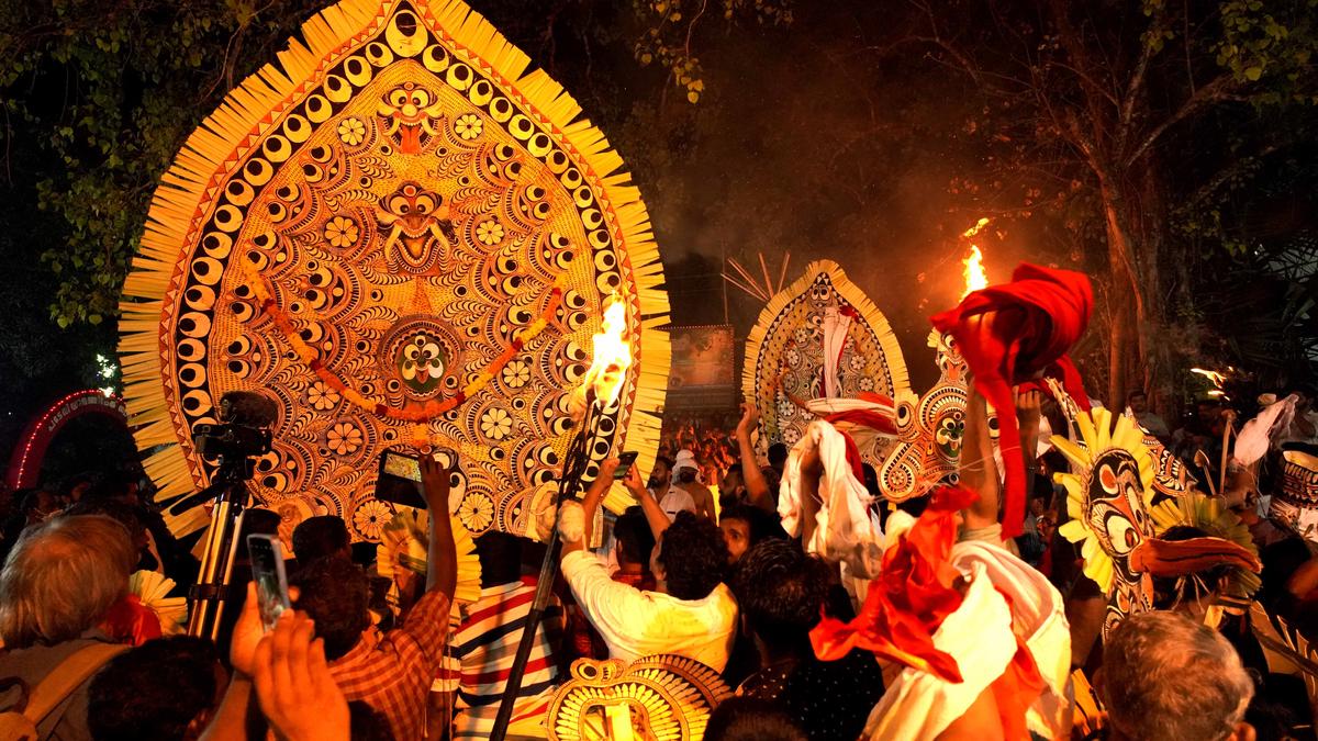 Museum to capture vibrant hues of Padayani tradition - The Hindu