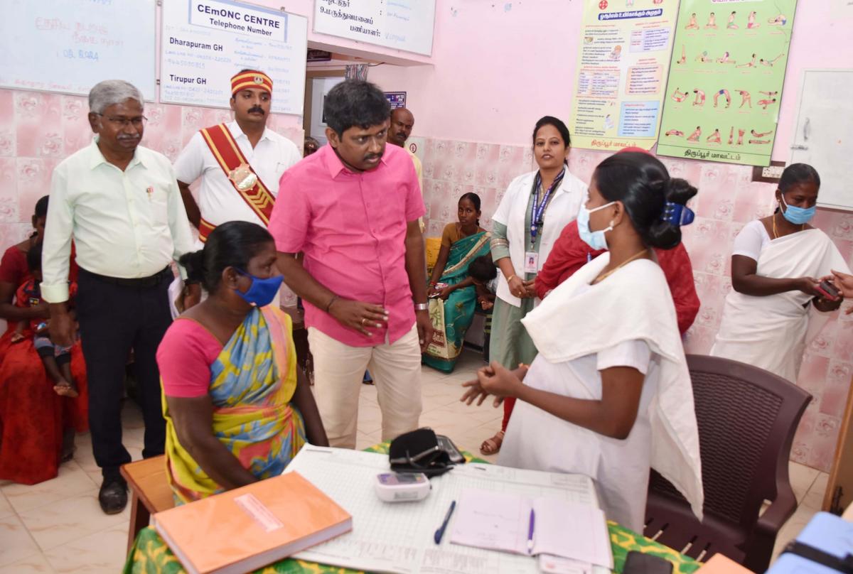 Collectors inspect Anamalai, Dharapuram taluks under “Ungalai Thedi ...