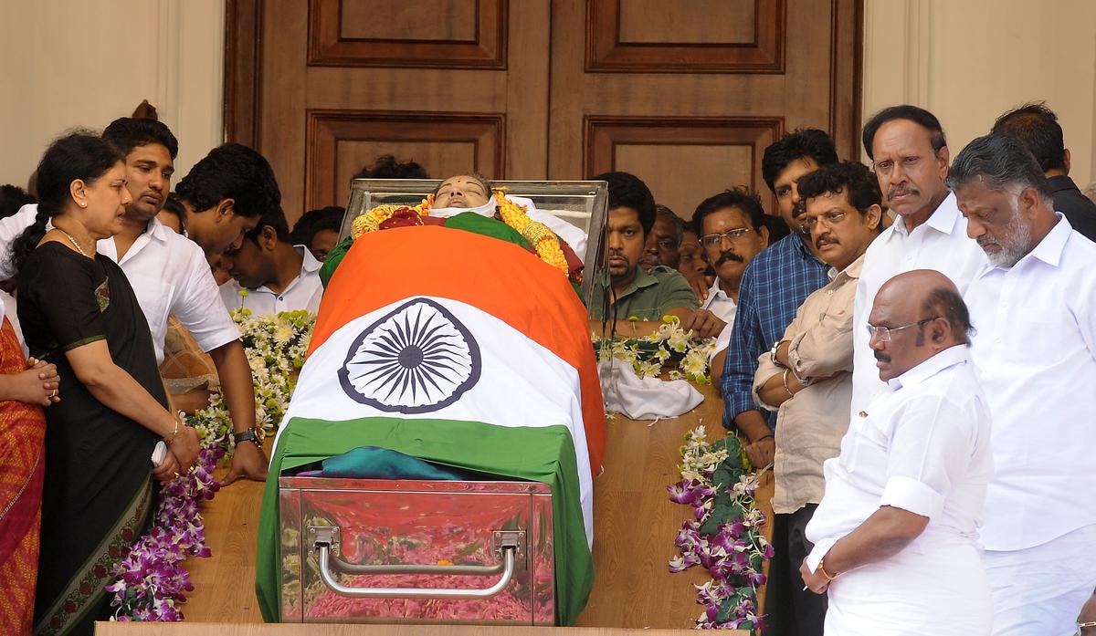 Jayalalithaa’s death probe | Arumughaswamy Commission indicts Sasikala ...