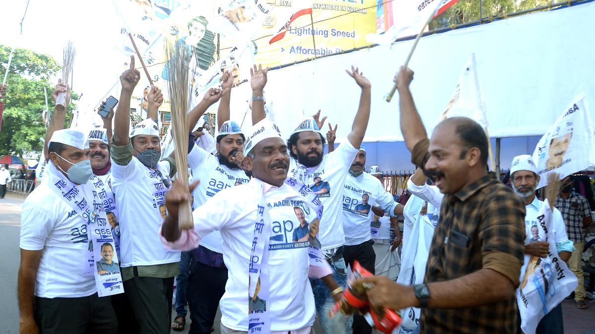 KPCC strives to negate criticism of national leadership - The Hindu