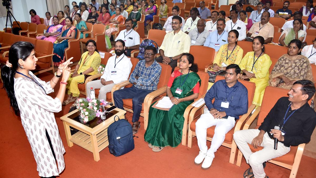 Teachers of deaf schools from four states to learn Sign Language in ...