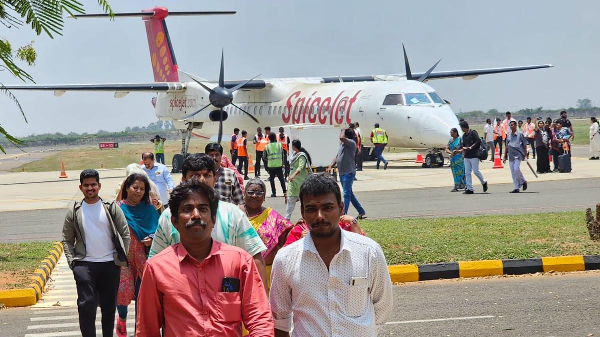 SpiceJet resumes flight services to Thoothukudi - The Hindu