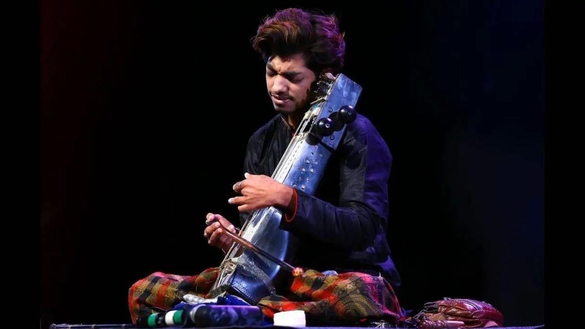 Young Momin Khan’s efforts to popularise the sarangi among new-age ...