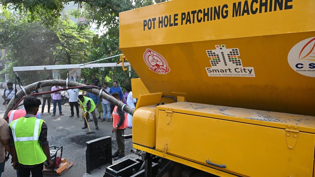 Kochi Corporation commissions pothole patching machine - The Hindu