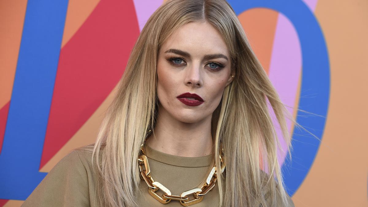 Samara Weaving to lead comedic thriller ‘Borderline’ - The Hindu