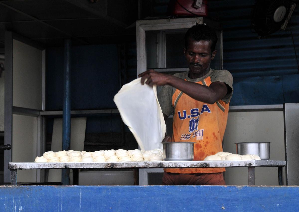 Kerala’s signature dish, the Porotta, from Kanhangad to Kaliyikkavila ...