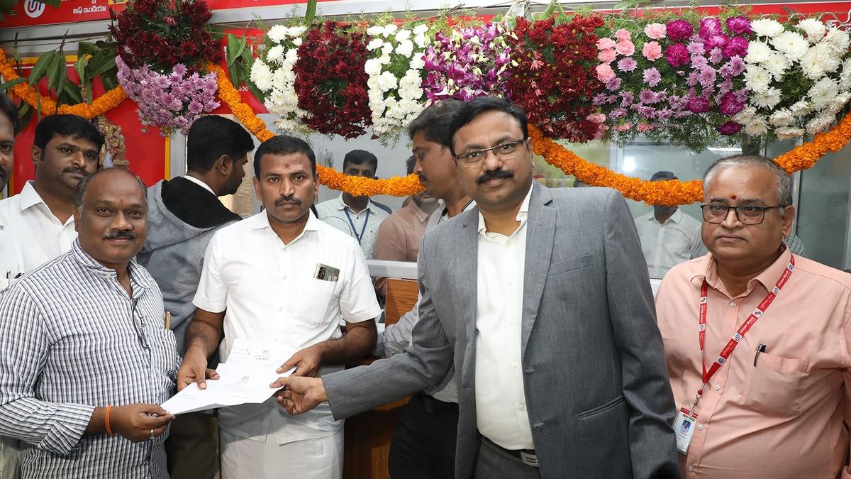 Srivani tickets now available in Tirupati - The Hindu