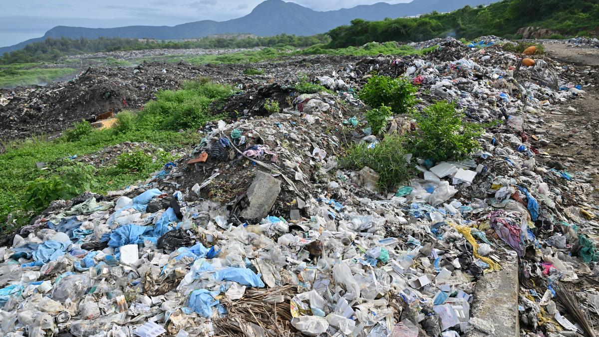 Signature campaign launched to shift Chettichavadi dump yard in Salem ...