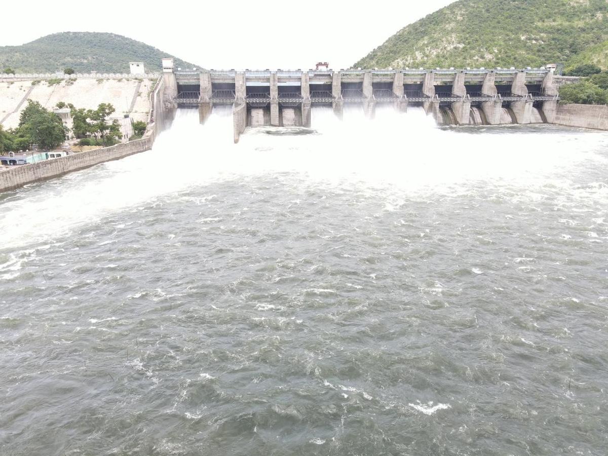 Flood situation worsens in Nellore as Penna river continues to be in ...