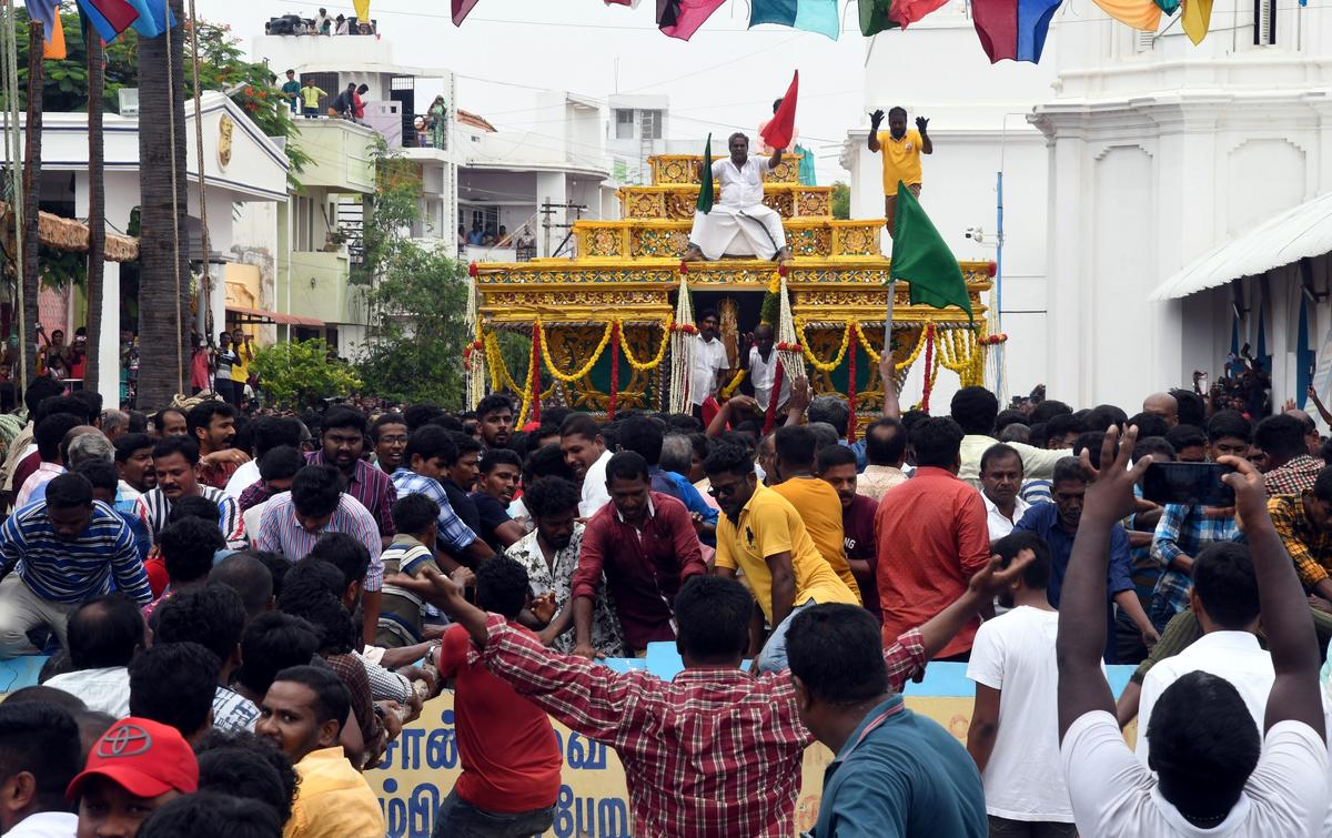 10-month work on golden car starts well ahead of next year’s church ...