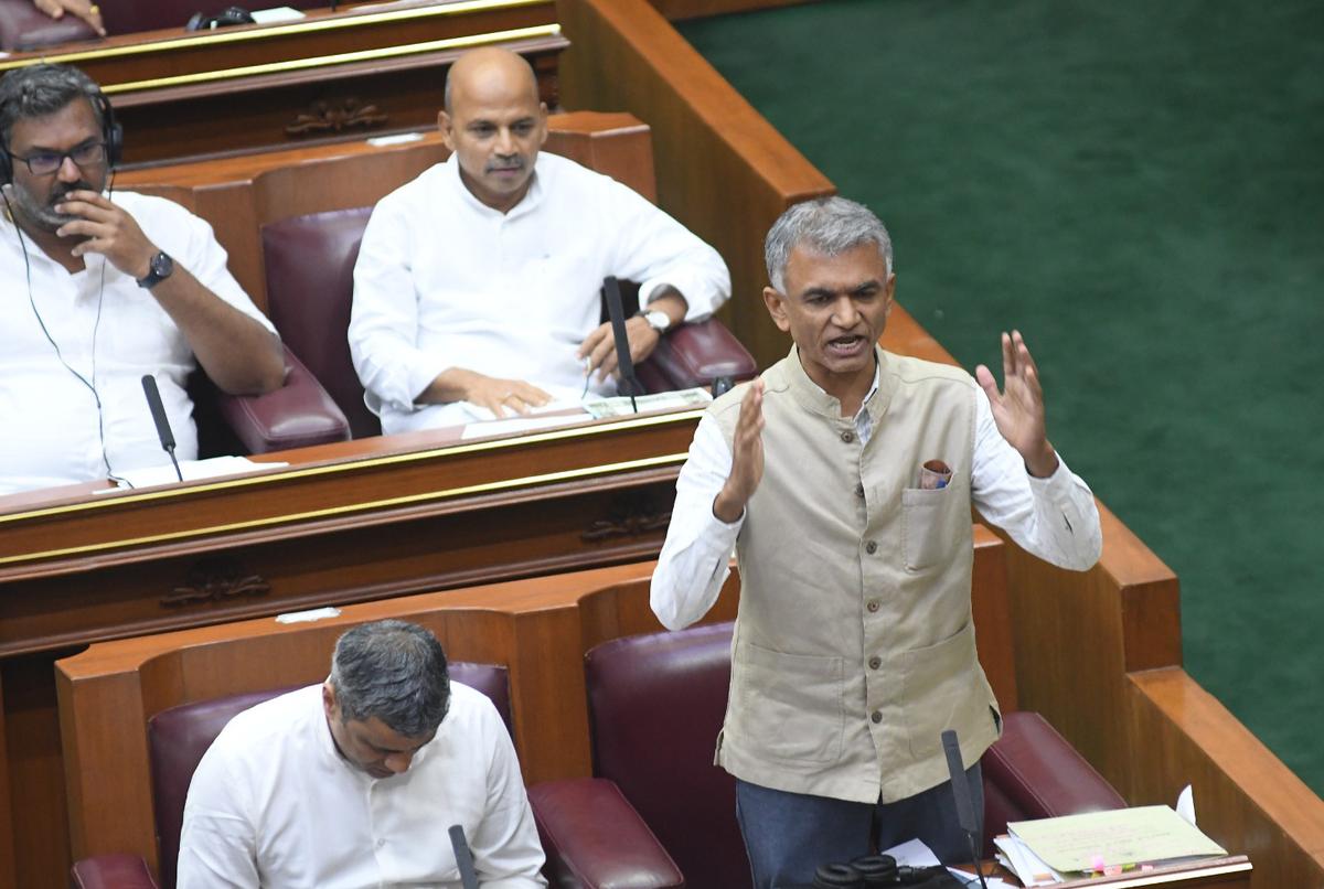 Noisy start to Karnataka winter session as waqf row triggers heated exchange of words between ...